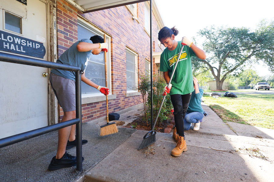 Students Step Out | Baylor Magazine | Baylor University