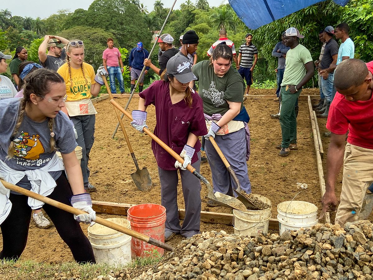 First in Line on the Front Line | Baylor Magazine | Baylor University