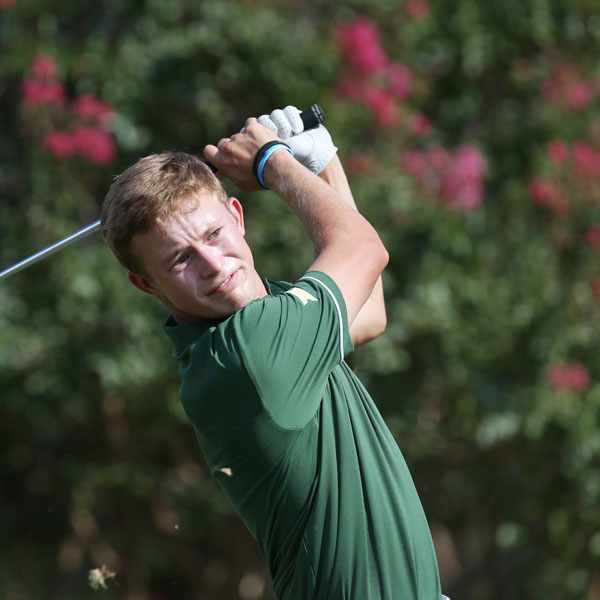 Golf Teams Reach NCAA Quarters | Baylor Magazine | Baylor University